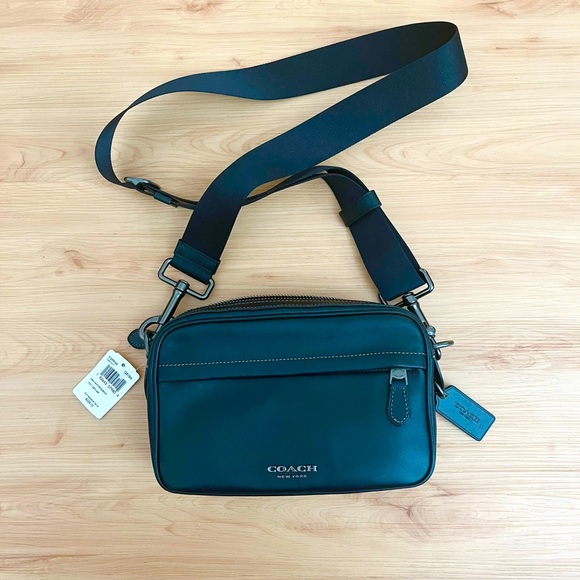 Coach | Bags | Coach Graham Crossbody Black F39946 | Poshmark